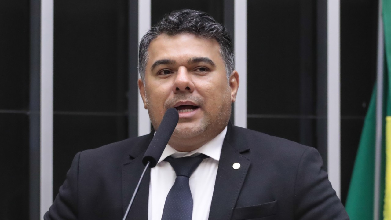 Deputado federal Ivan Junior aponta constrangimento ao STF por grupo ...