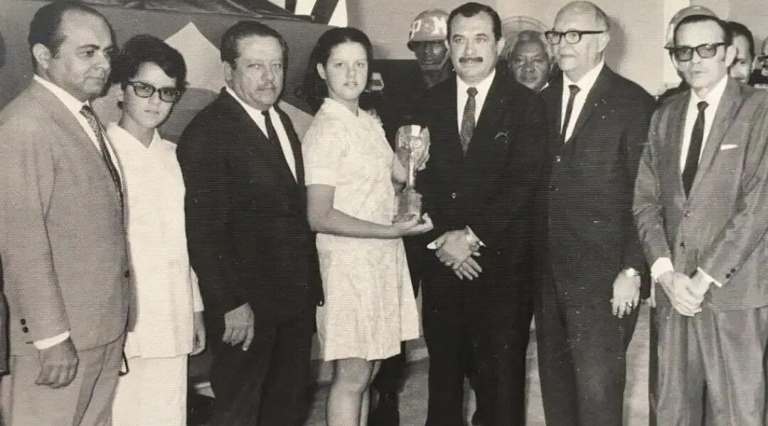 Curiosidades da Taça Jules Rimet que esteve em São Luís em 1971 ...